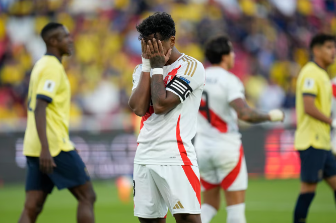 𝗥𝗲𝗻𝗮𝘁𝗼 𝗧𝗮𝗽𝗶𝗮 𝗲𝘀 𝗯𝗮𝗷𝗮 𝗲𝗻 𝗣𝗲𝗿ú - ZOOM DEPORTIVO PERÚ
